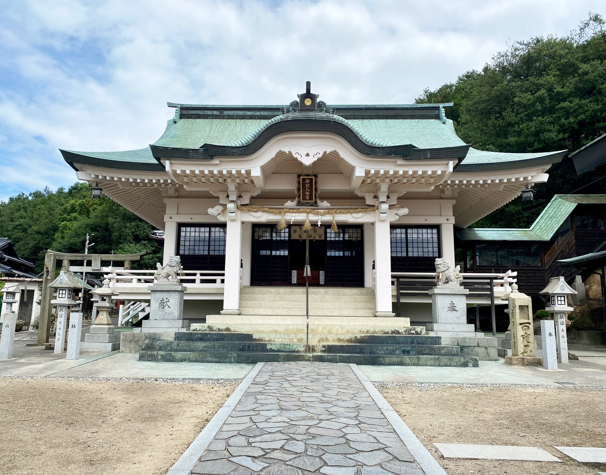 Company Profile – Ryukyu Kanpo Pharmacy